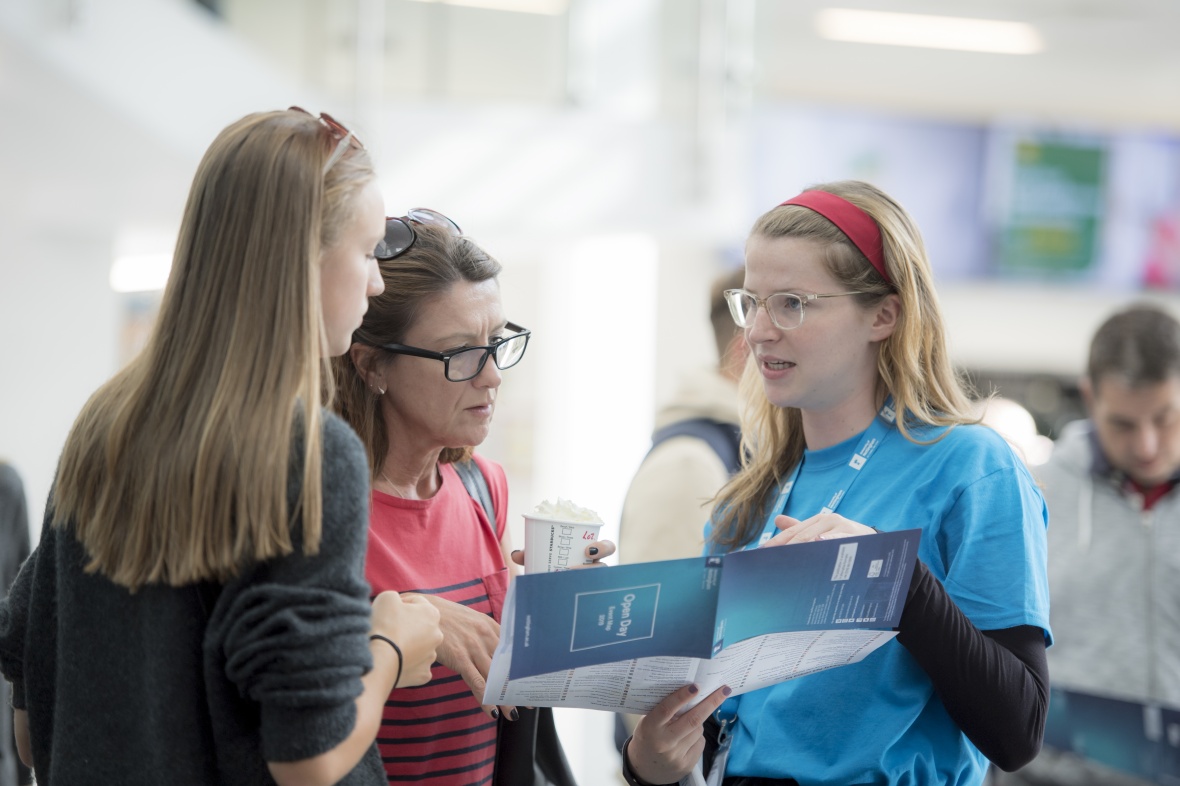Open day STEM sessions - The University of Nottingham