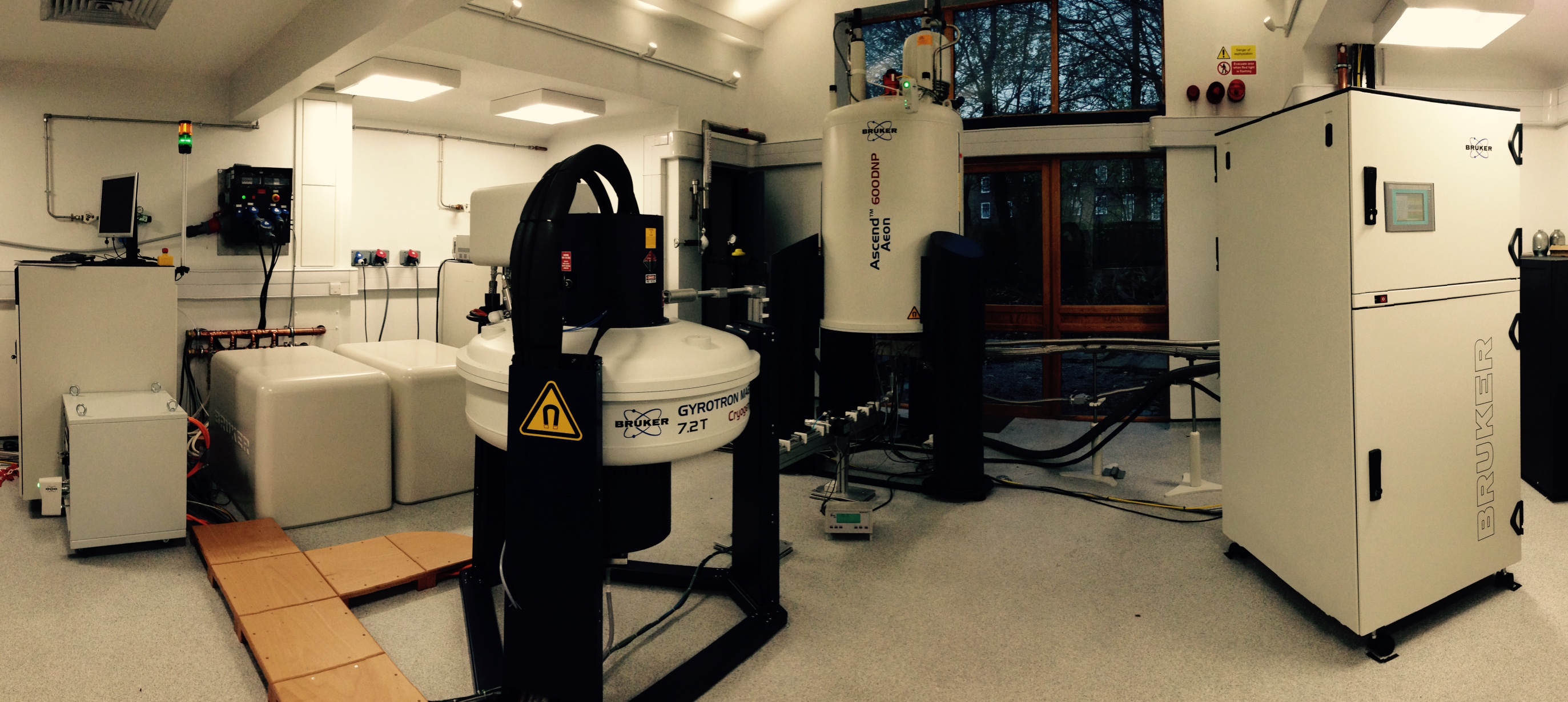 Installation of Spectrometer - The University of Nottingham